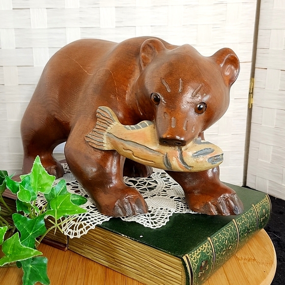 Whittler's Mother | Accents | Vintage Ed Hasbrouck Hand Carved Bear W ...